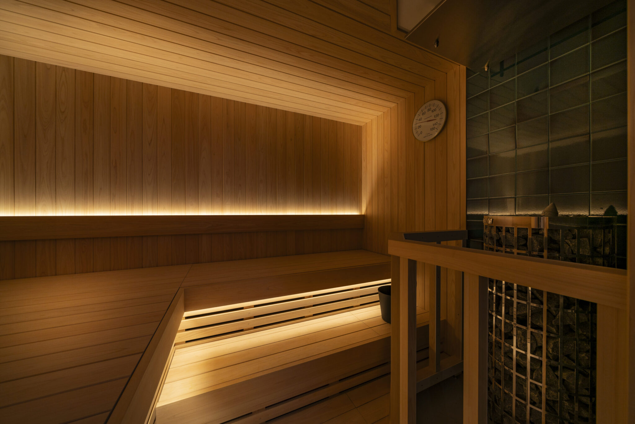 ABOUT -サウナージュとは- | プライベートサウナ「SAUNAGE」（サウナージュ）家庭用・事業用サウナの製作・販売｜秀建